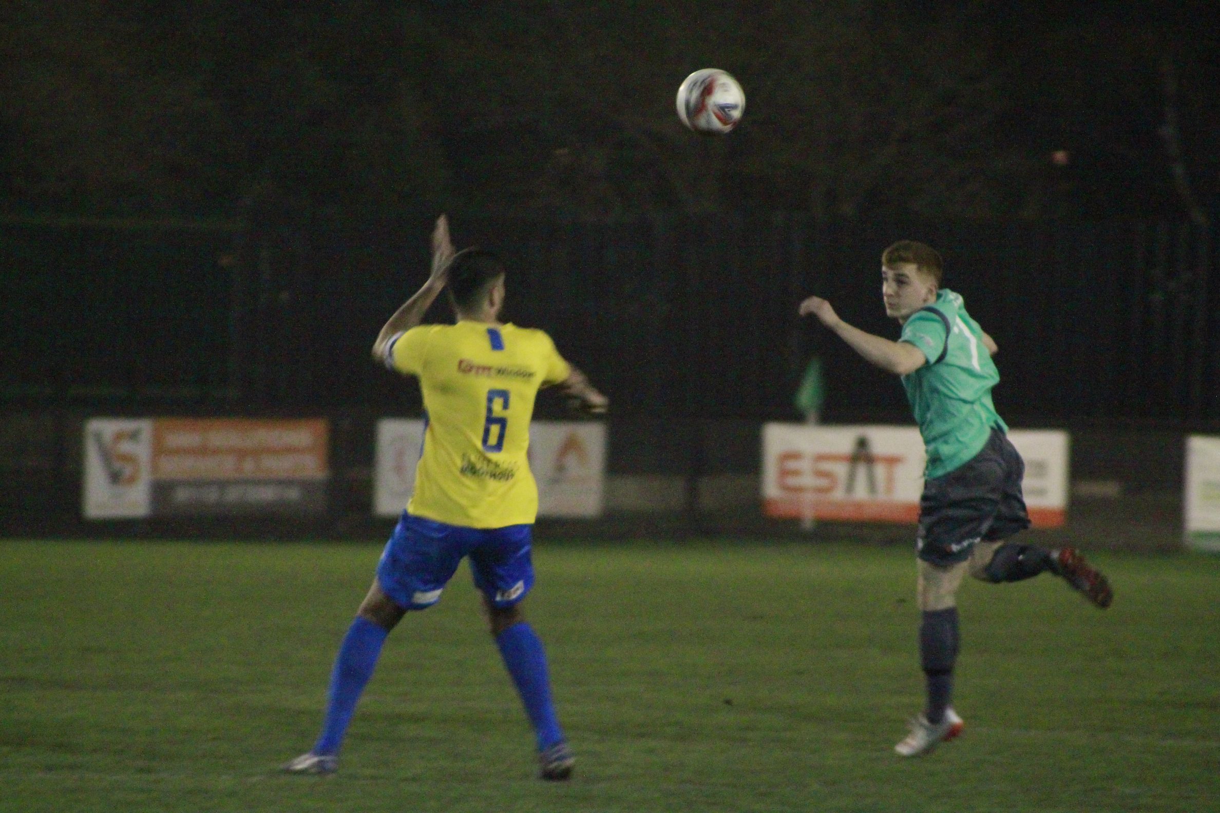 Ten-man Swans leave it late to defeat Albion Sports