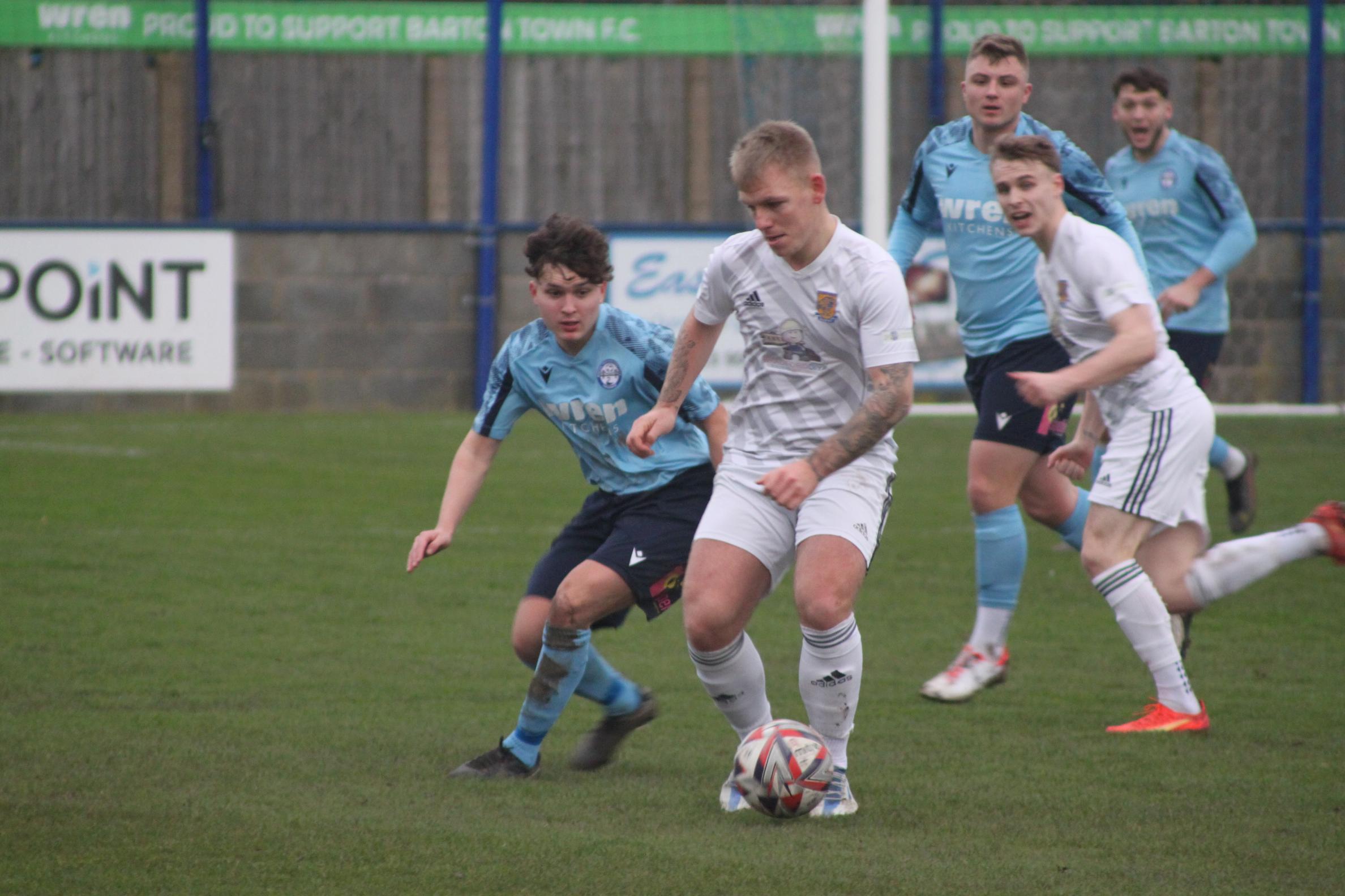 Swans narrowly lose out to Albion Sports